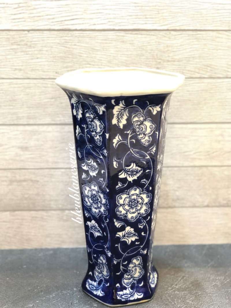 Jual Vas Bunga Keramik Biru Tua di Seller Monero Store - Klender, Kota ...