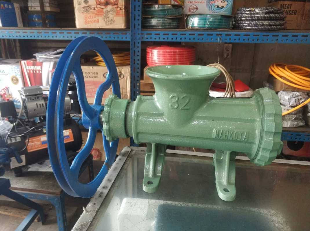 Jual Meat Grinder / Penggilingan Daging 32 Alat Penggiling Daging Mesin ...