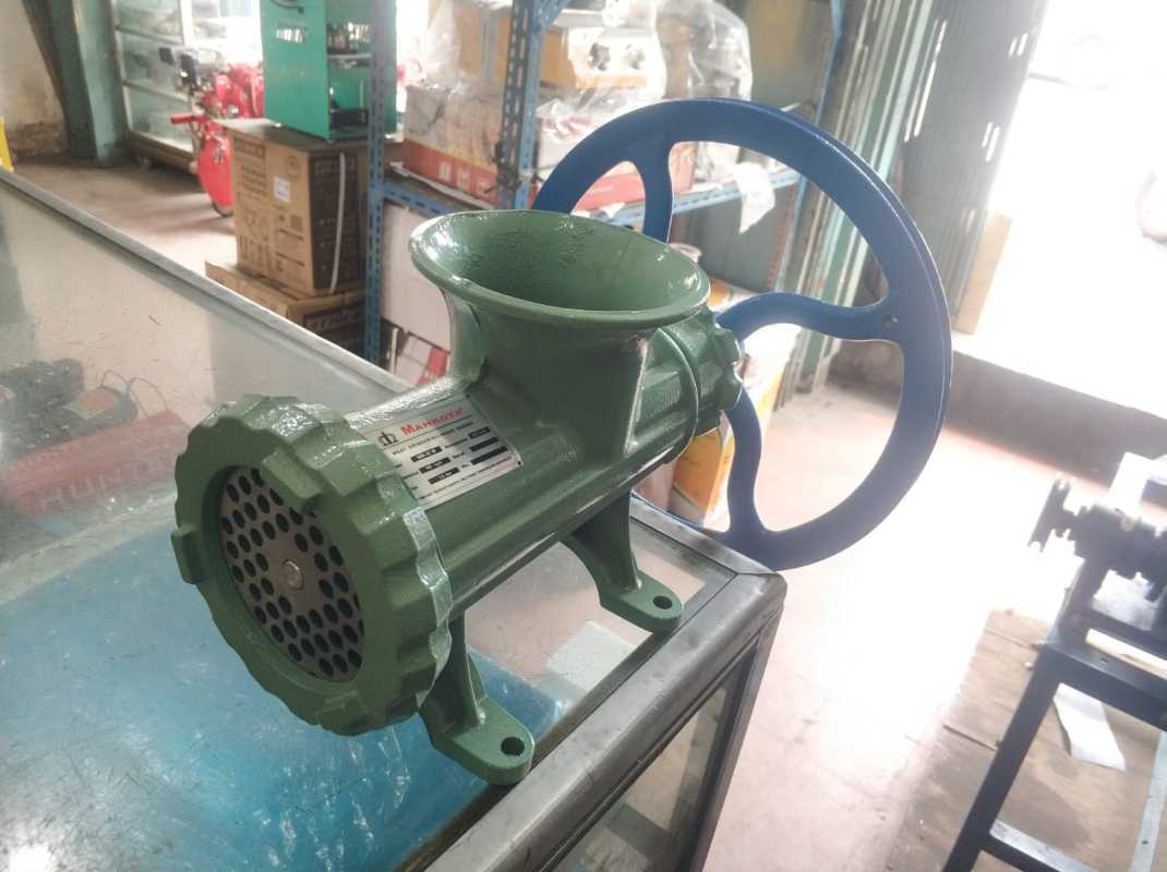 Jual Meat Grinder / Penggilingan Daging 32 Alat Penggiling Daging Mesin ...