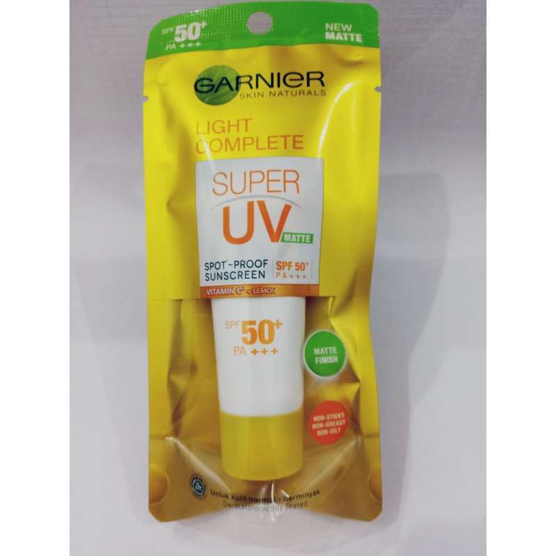 Jual Garnier Light Complete Super UV Spot Proof Sunscreen SPF 50+ PA ...