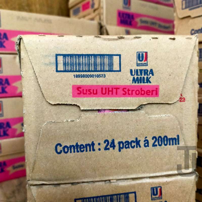 Jual Susu Ultra Milk UHT Stroberi 200ml- DUS di Seller tetapjaya II ...