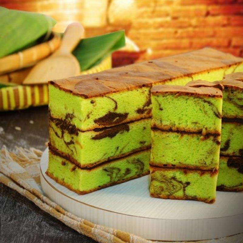 Jual Livana Spikoe Batik Pandan Kue Lapis Legit Surabaya 22x6 Cm Dengan ...