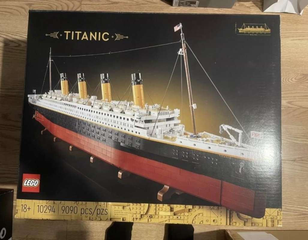 Jual Lego Titanic 10294/9090 Pcs Di Seller Jadi Baik - Pandean Lamper ...