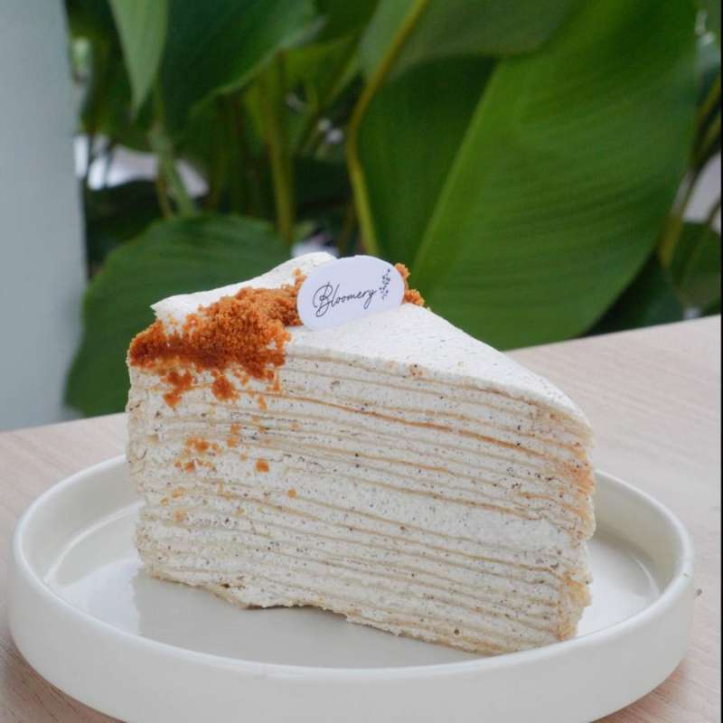 Jual Lotus Biscoff Mille Crepe (slice/ Whole) Di Seller Bloomery Cake ...
