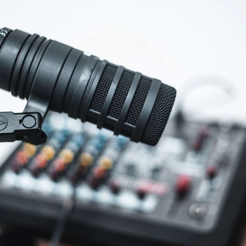 Jual Audio Technica Bp40 / Bp 40 Large Diaphragm Broadcast Microphone ...