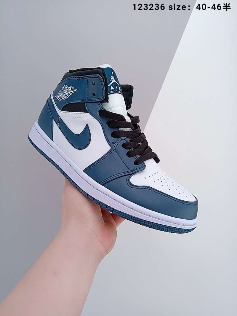 Jual Nike Air Jordan 1 Mid Light Smoke Grey Ashtray Aj1 Nike Air Jordan ...