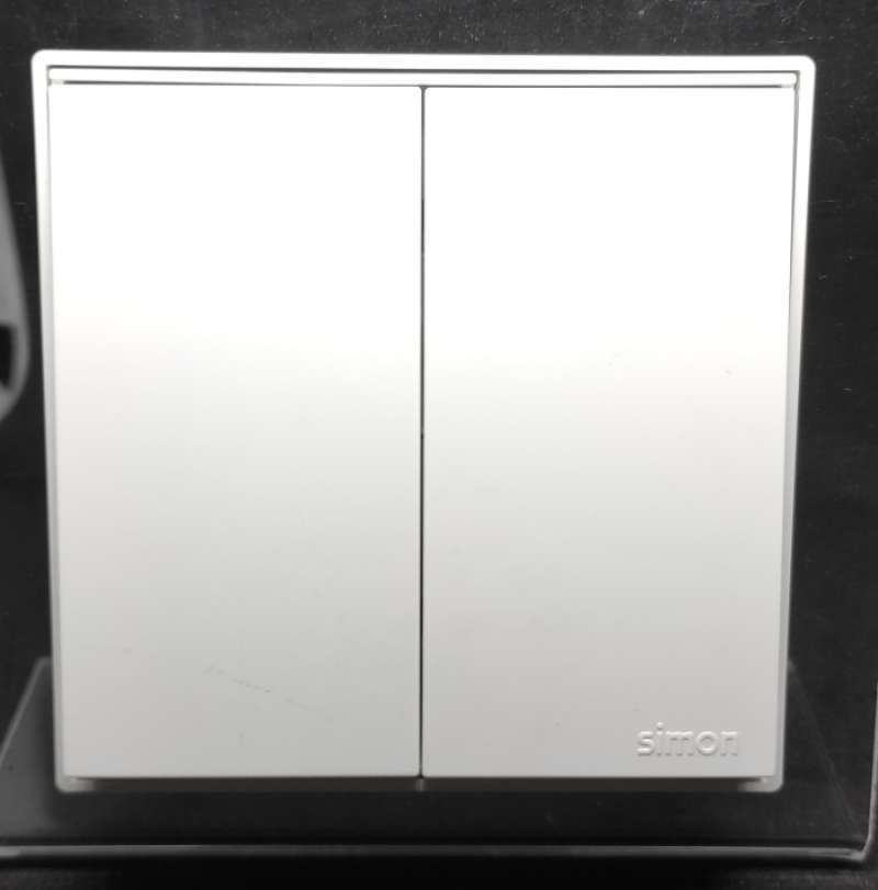 Jual SIMON E6 WHITE SAKLAR SERI 2 GANG 1 WAY SWITCH di Seller Aksara ...