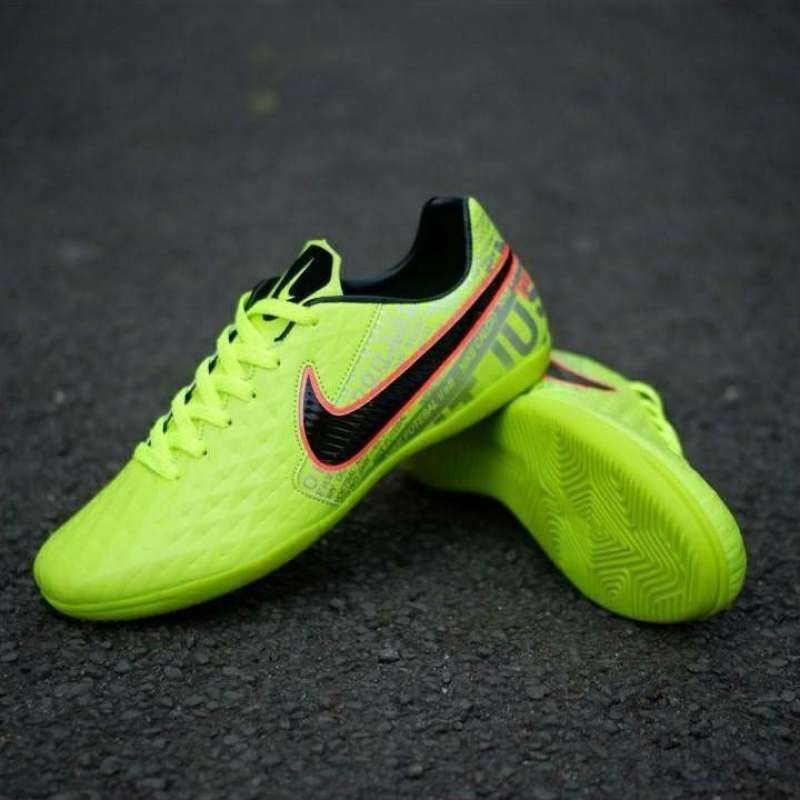 Jual Sepatu Nike Futsal Ronaldo CR7 Componi Baru di Seller TOKO ALL ...