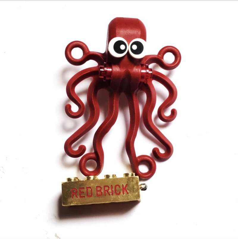 Jual LEGO Crazy Red Octopus Pin atau Bros di Seller Red Brick Official ...