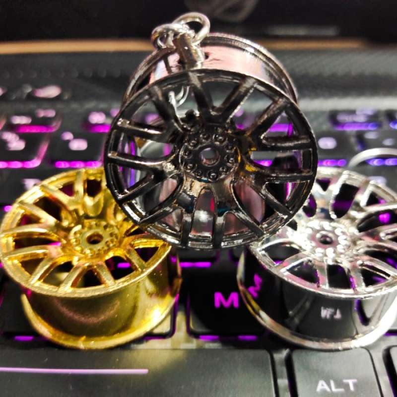 Promo Gantungan Kunci Bentuk Velg Ban Mobil Racing Velek Ban Mobil Velg ...