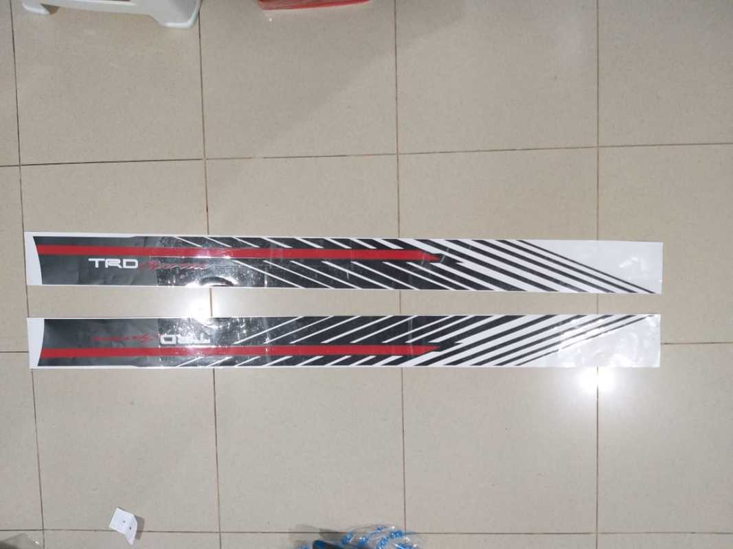 Jual Sticker Body Samping TRD mobil Fortuner 2016-2020 - HItam di ...
