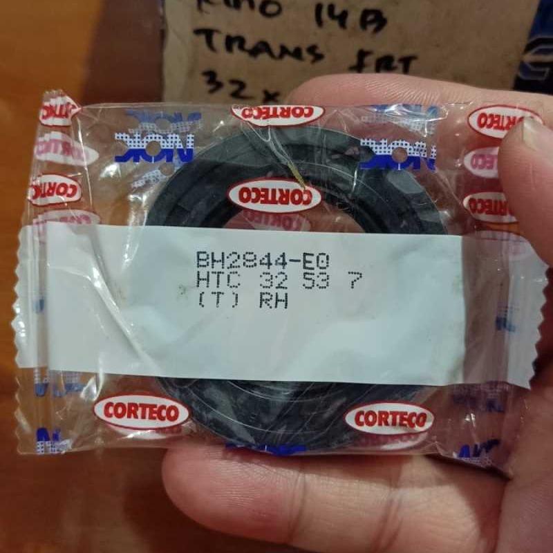 Promo nok seal transmisi depan bh2844-e0 toyota rino 14b ukuran 32x53x7 ...