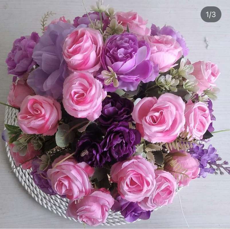 Jual Bunga Rangkaian Mawar Premium Rimbun Vas impor di Seller Safa Adisfa Florist - Kab. Deli ...