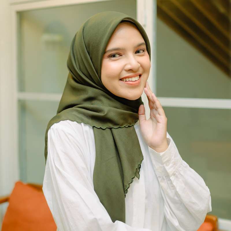 10 Rekomendasi Hijab Voal Design Eksklusif, Siap Tampil Memukau untuk Setiap Acara - Blibli Friends
