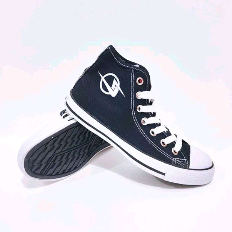 Jual Sepatu Dallas Putih Original Terbaru - Harga Promo Murah April ...