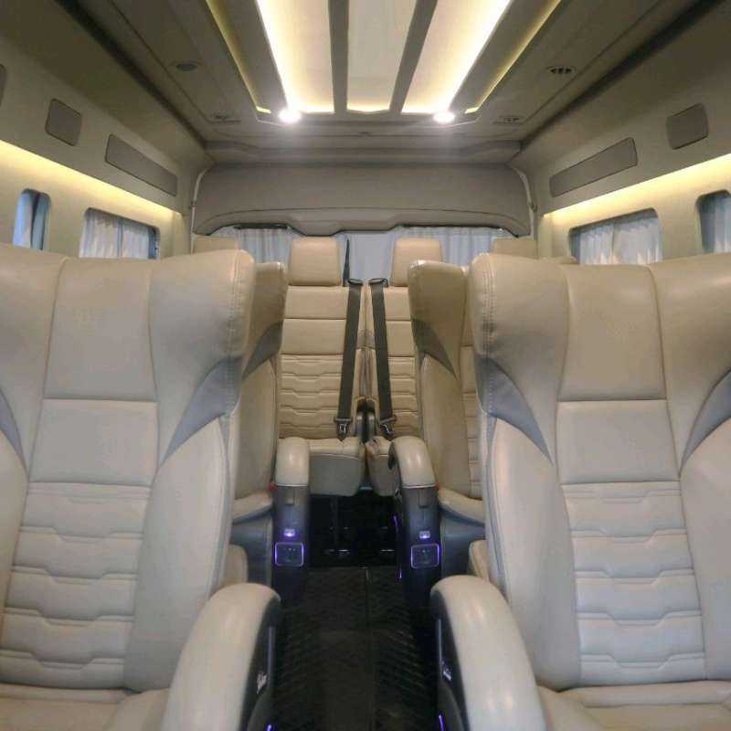 Promo Sewa Hiace Premio Luxury Harian Luar Kota - Takatrans Kapasitas 9 ...