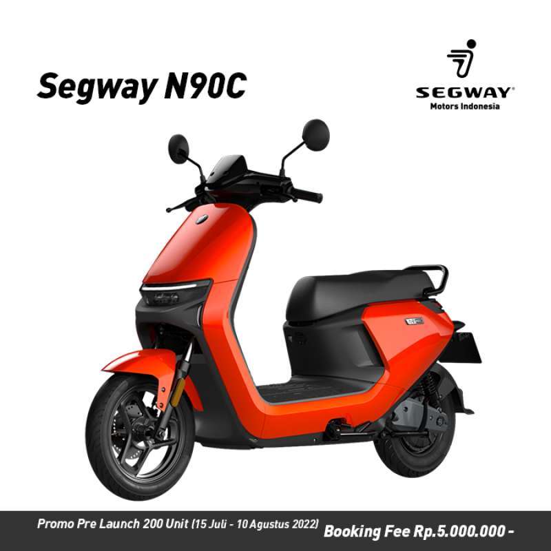 Kencan Ama Doi Makin Syahdu dengan Motor Listrik - Blibli Friends