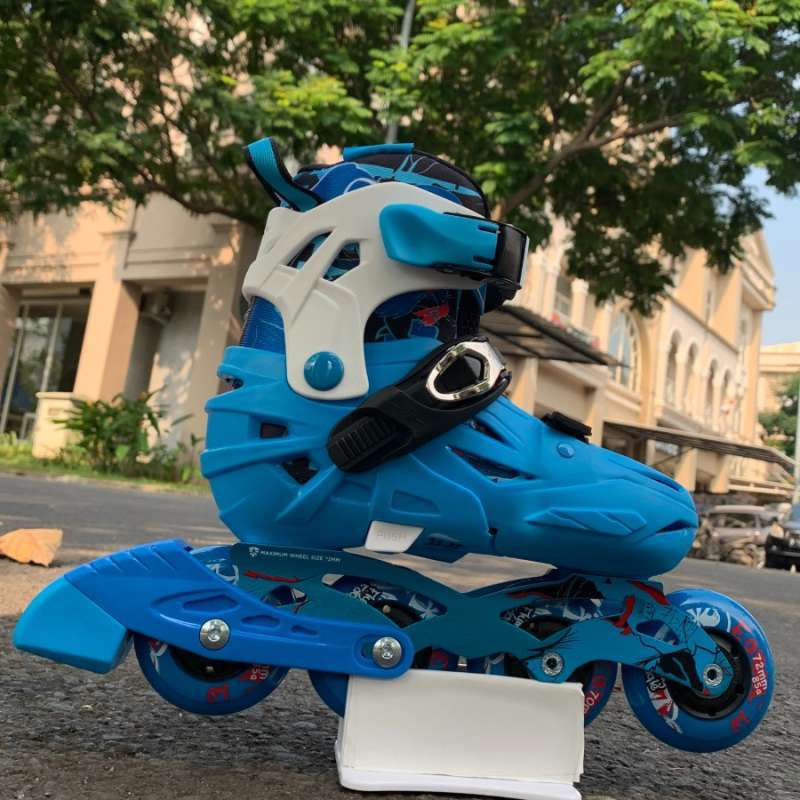 Jual Sepatu Roda Inline Skate Junior Flying Eagle S5S Plus Blue di ...
