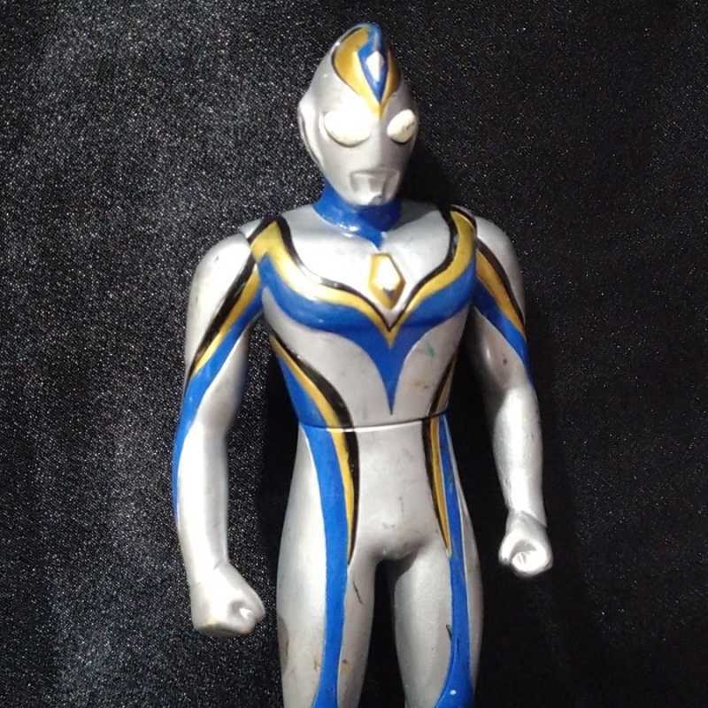 Jual Uhs Figure Ultraman Fake Dyna Di Seller Mega Base Toys - Mergosono ...