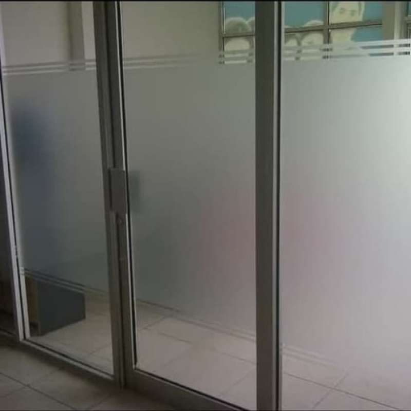 Promo Stiker Sanblas Kaca Es Frosted Glass Buram Polos lebar 90cmx100cm ...