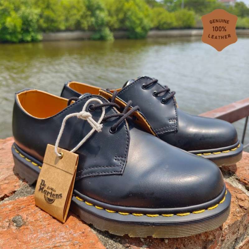 Jual (best Selling) Docmart Boots Dr Martens 1461 Black Smooth Low 3 ...