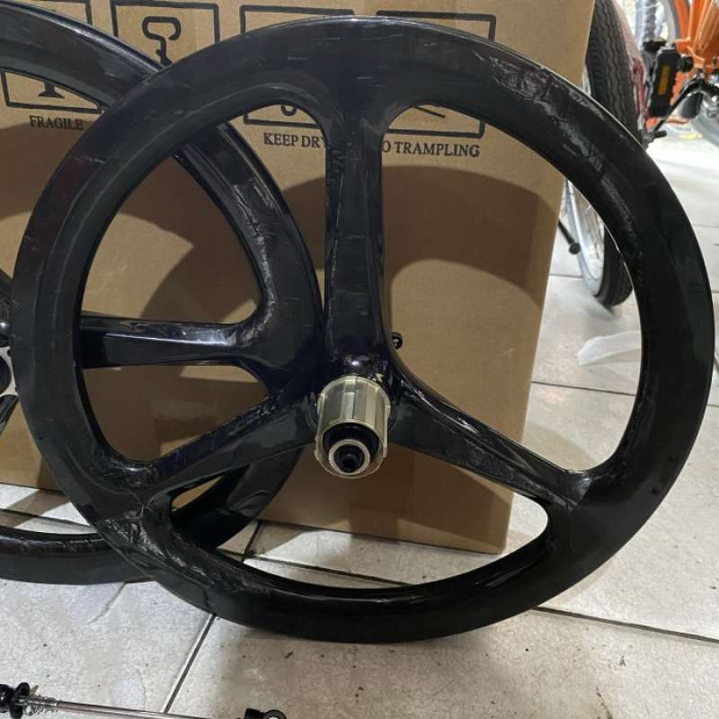 Jual Wheelset Luce Carbon 3 Spoke 16 349 For Fnhon Minivelo Deca Di ...