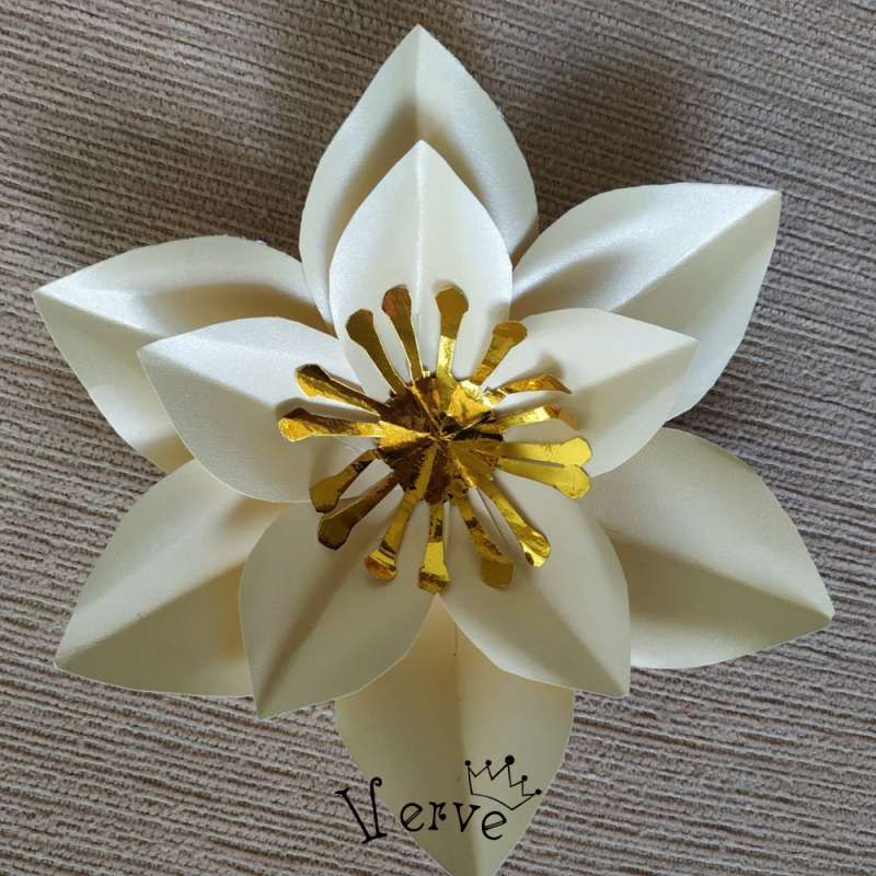 Jual Paper Flower - Bunga Papan Untuk Dekorasi / Karangan Bunga Dari ...