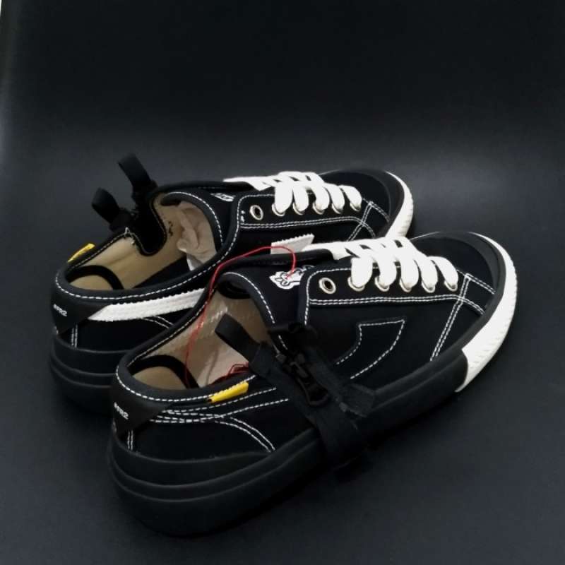 Jual Sepatu Compass FXXKING RABBIT V2 Original di Seller Sunshine ...