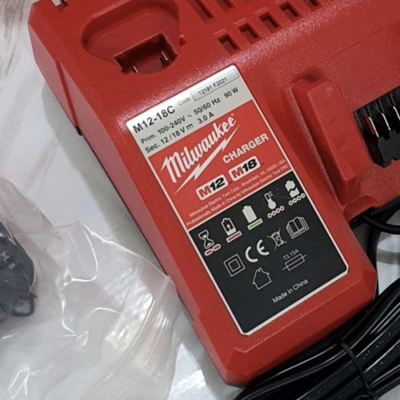 Jual Milwaukee Fast Charger M12 M18 Multi Voltage 100v -240v Original ...