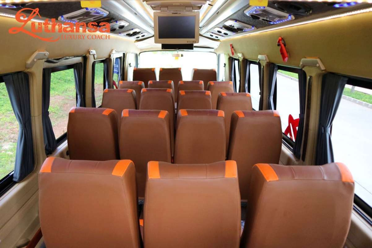 Jual Sewa Elf Long 19/21seats Tujuan Bandung Kota/lembang/ciater 1 Hari ...