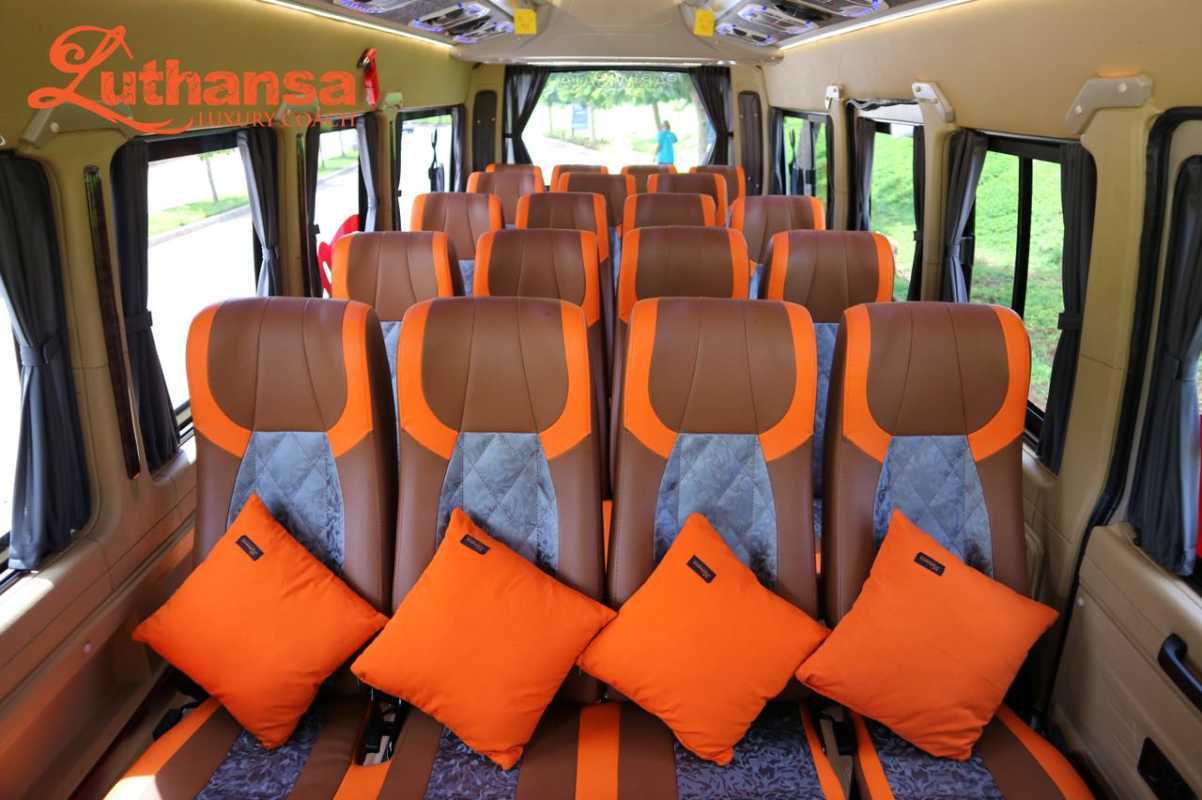Jual Sewa Elf Long 19/21seats Tujuan Bandung Kota/lembang/ciater 1 Hari ...