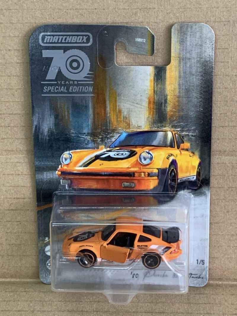 Jual Matchbox Moving Parts 70 Years Special Edition 80 Porsche 911 ...