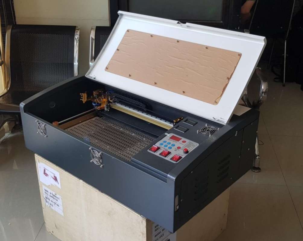 Jual Mesin Laser Cutting 2030 - Alat Grafir Pemotong Akrilik Kertas ...
