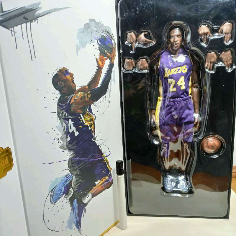 Jual kobe bryant action figure motion masterpiece kobe bryant nba ...