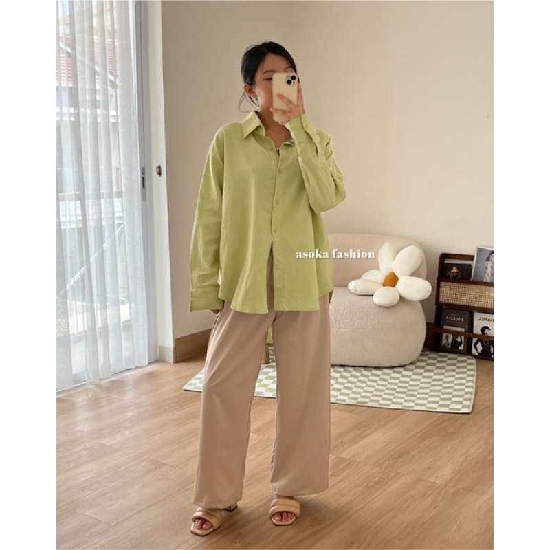 Jual Suki Shirt 2022 - Kemeja Crinkle Basic Oversize Atasan Wanita ...