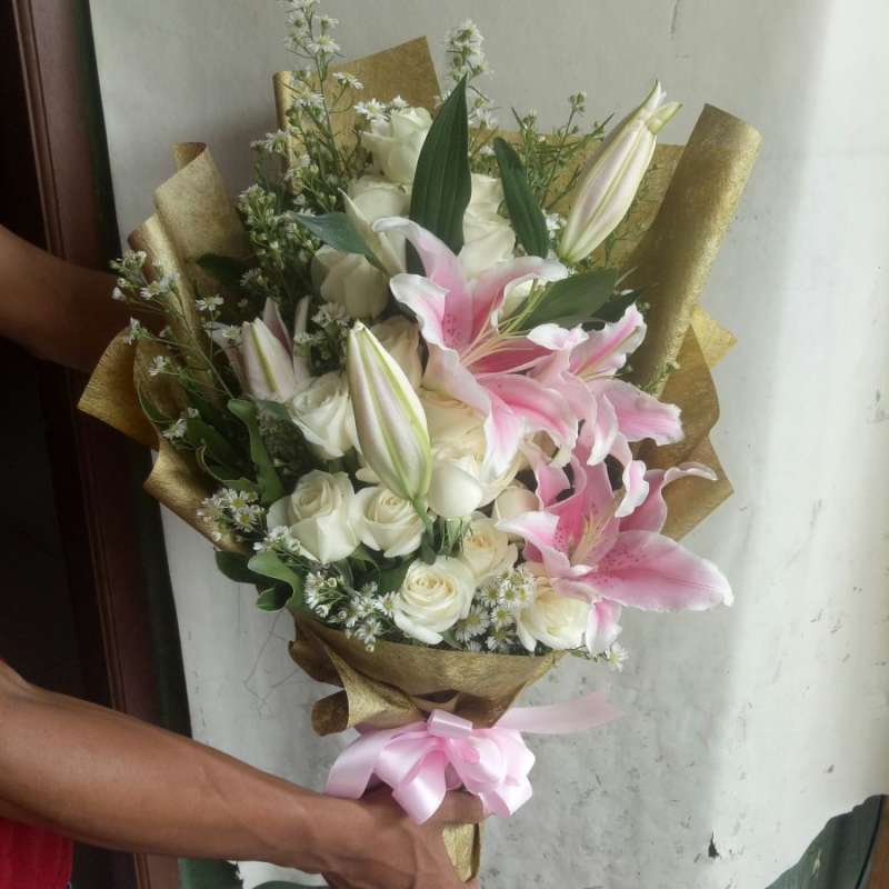 Jual Buket bunga mawar mix bunga lili bouquet hadiah anniversary di ...