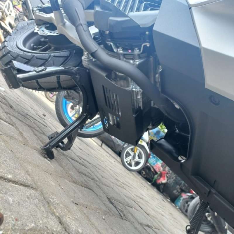 Jual Cover Engine Tutup Bawah Mesin New Adv 160 Tebal 2 Mm - Hitam Di ...