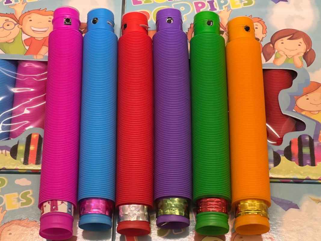 Jual Light Up Pop Tubes Pop Pipes Lampu Stick Pipa Selang Fidget Toy ...