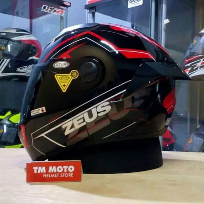 Jual Tahun ini aja kak Paket Helm Zeus Z811 + Spoiler Original Zeus ...
