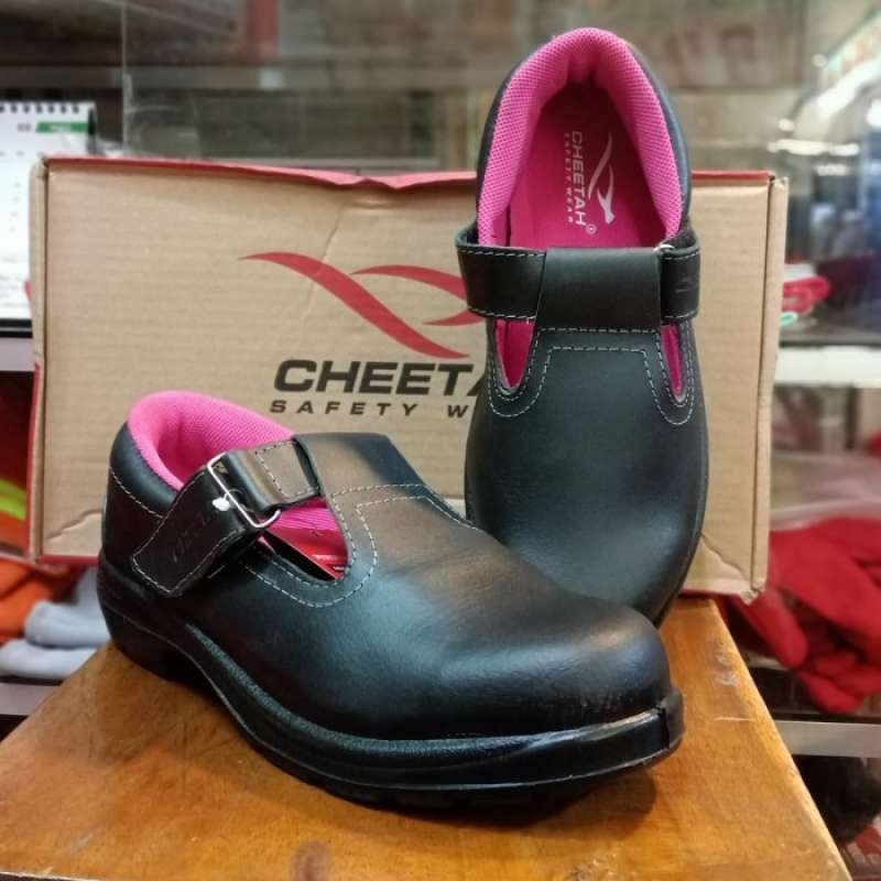 Jual Sepatu Safety Cheetah 4008H (women) / sepatu safety wanita di ...