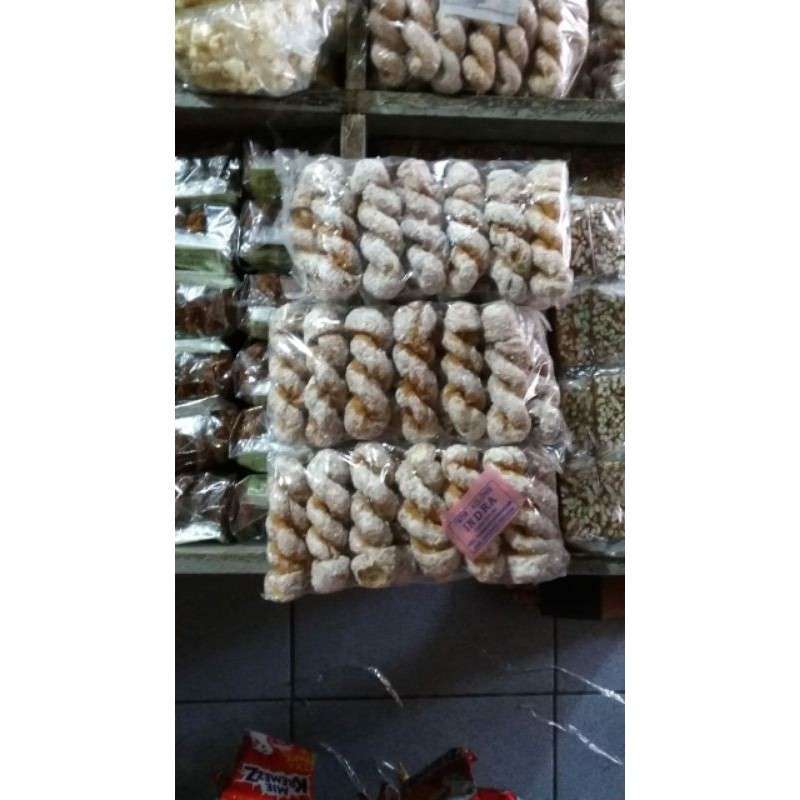Jual Snack cemilan Oleh-oleh Medan Kue Untir-untir kue Tambang Jumbo di ...
