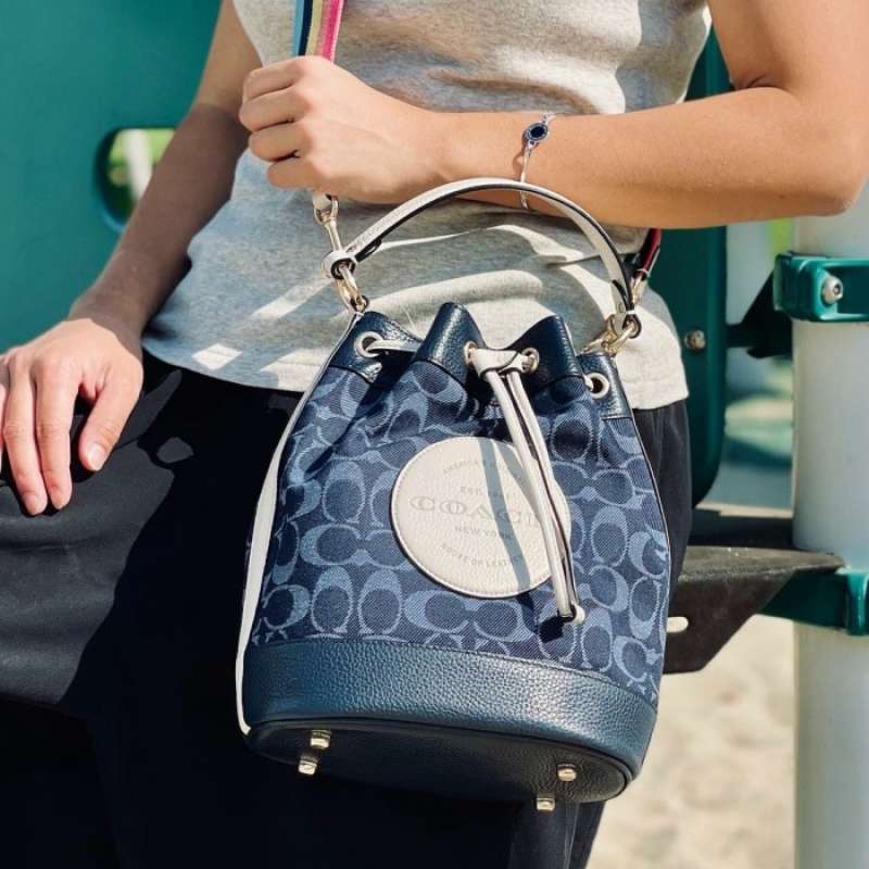 Promo Coach Dempsey Drawstring Bucket Bag In Signature Denim Diskon 11% ...