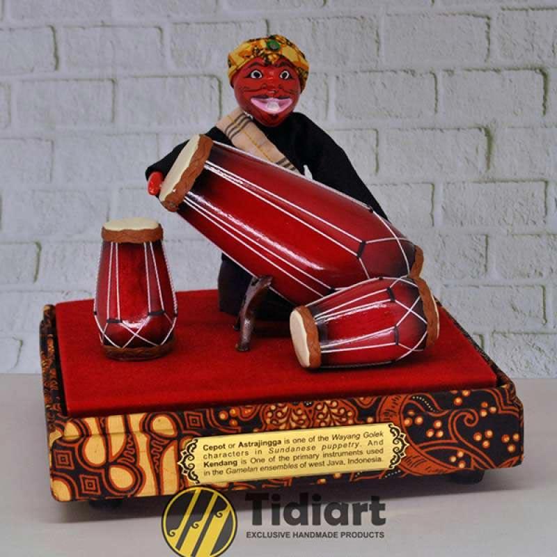 Jual Souvenir Khas Jawa Barat Miniatur Cepot Main Kendang Di Seller ...