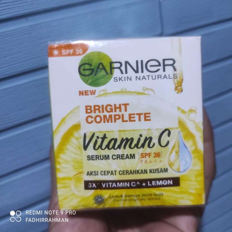 Promo Garnier Light Complete / Bright Complete Day & Night Cream 50Ml ...