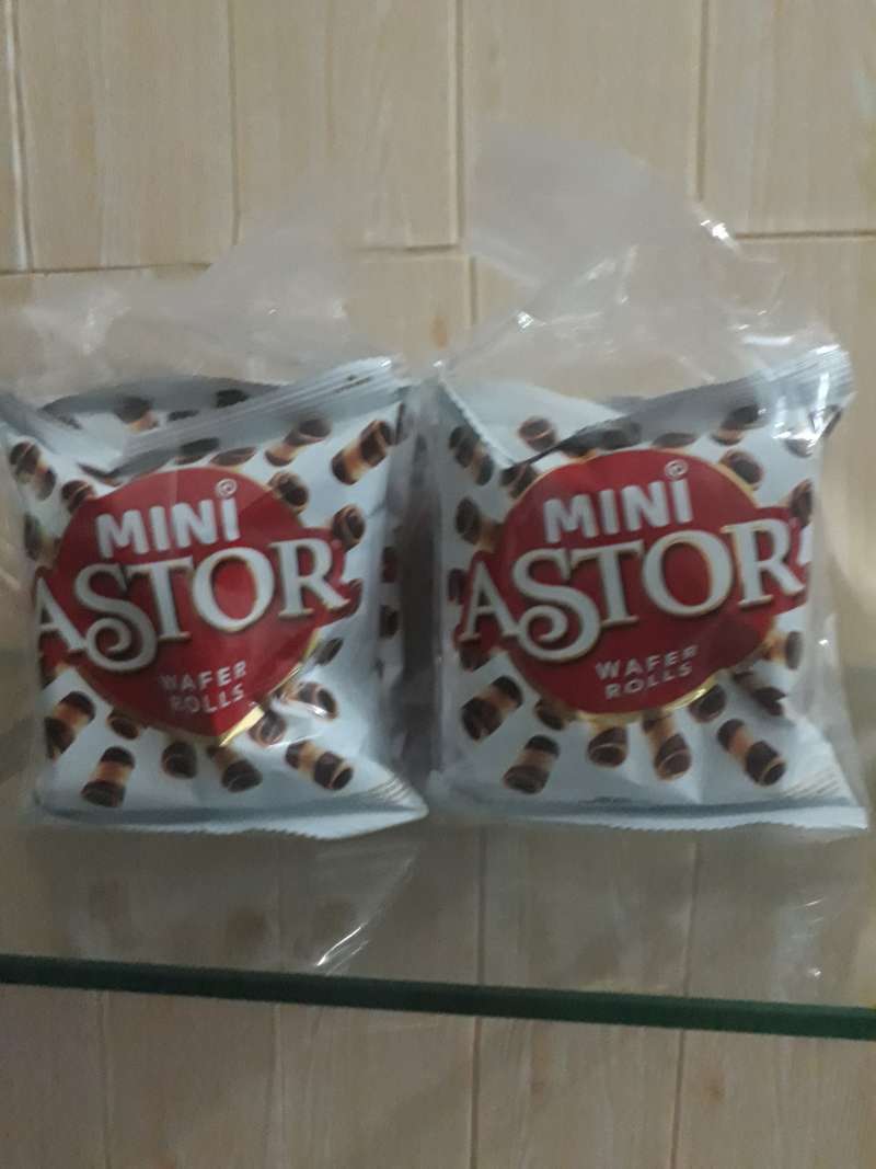 Jual Mini Astor Wafer Rolls Sachet Per Pack(5sachets@27grams) Di Seller ...