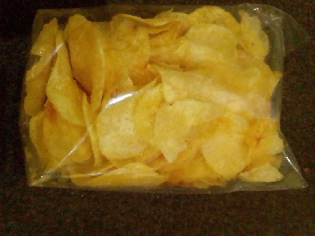 Jual keripik kentang original 250gr di Seller Airasa - Rancamanyar, Kab ...
