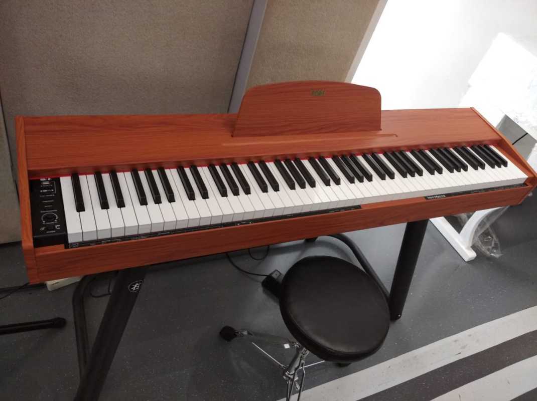 Jual Piano Digital Pemula Fort Batavia Le Hitam,putih,coklat Tanpa ...