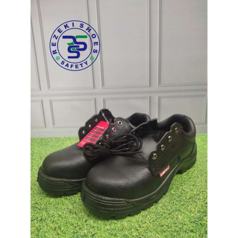 Promo Sepatu Safety Cheetah 3002h / Safety Shoes Cheetah 3002 H Diskon ...