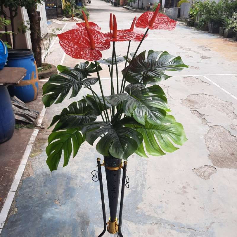 Promo artifificial pohon keladi berikut pot corong standing/bunga pojok ...