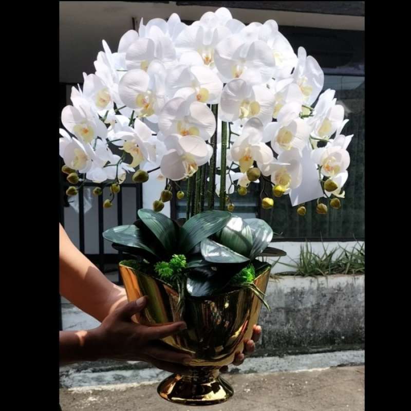 Promo bunga rangkaian 8 tangkai anggrek latex dengan pot keramik gold ...